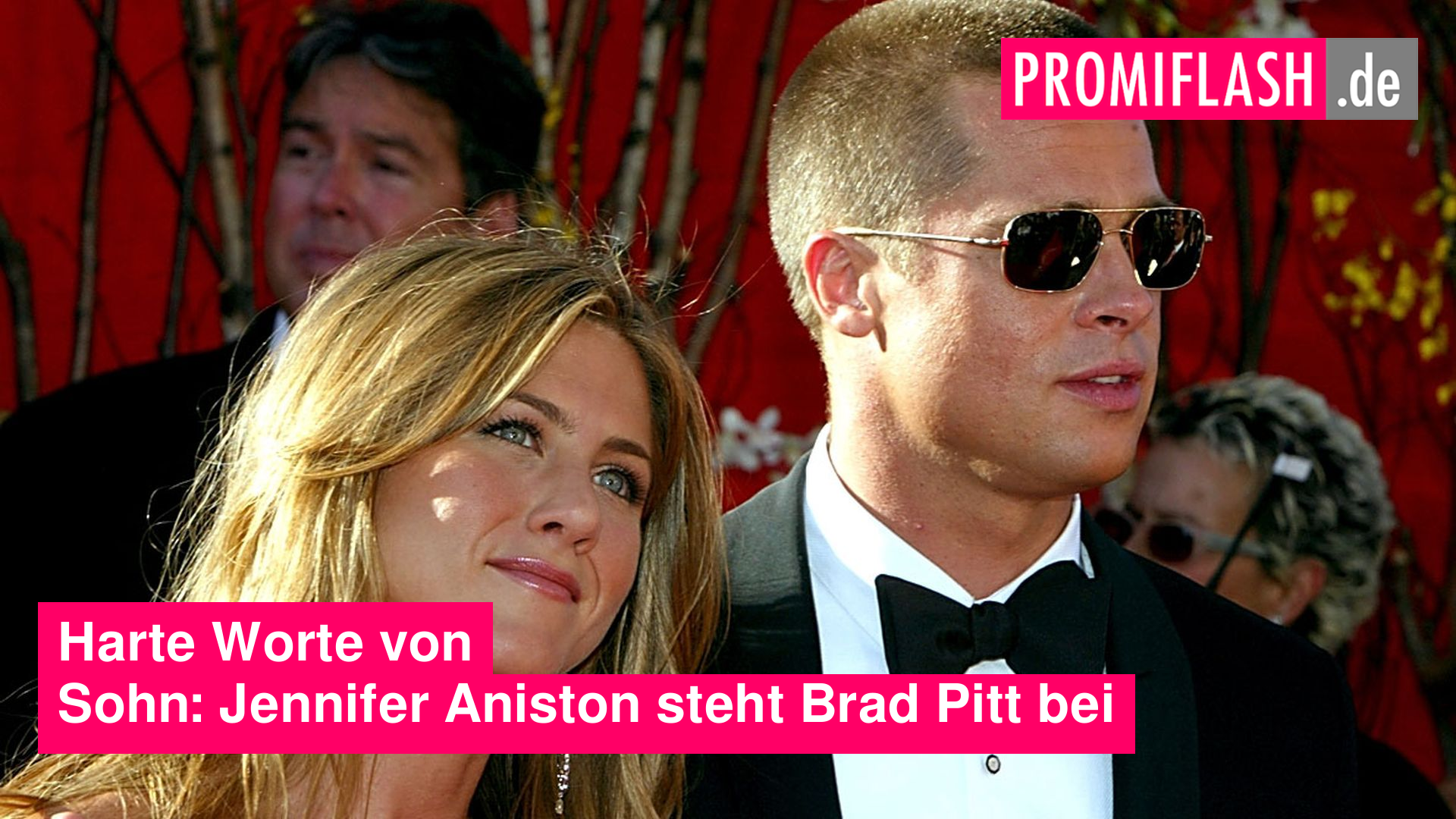 Jennifer Aniston Brad Pitt Kus Efter Vedvarende Rygter: Brad Pitt